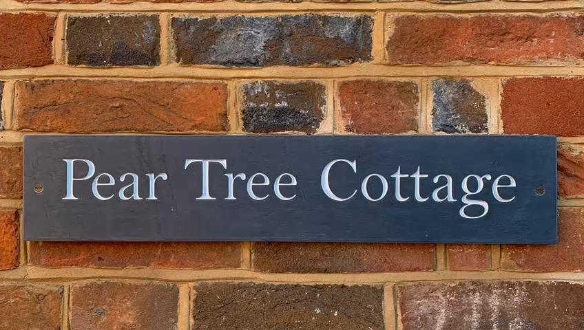 Pear Tree Cottage - Manor farm